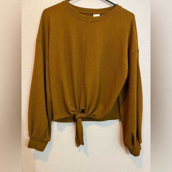 H&M | Tops | Camel Colored Blouse | Poshmark
